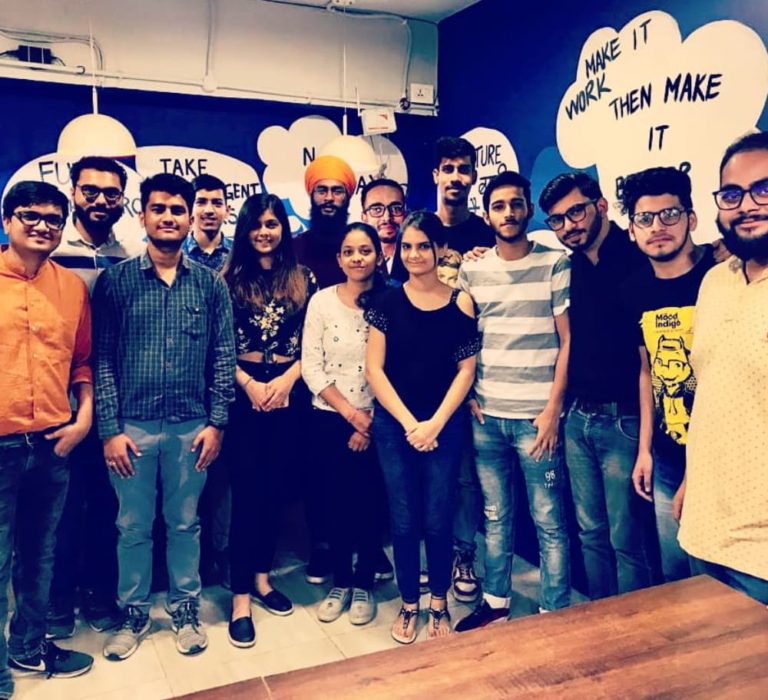 QuadB Apparels - India’s First Completely Customizable Apparel Brand - TechnoVans